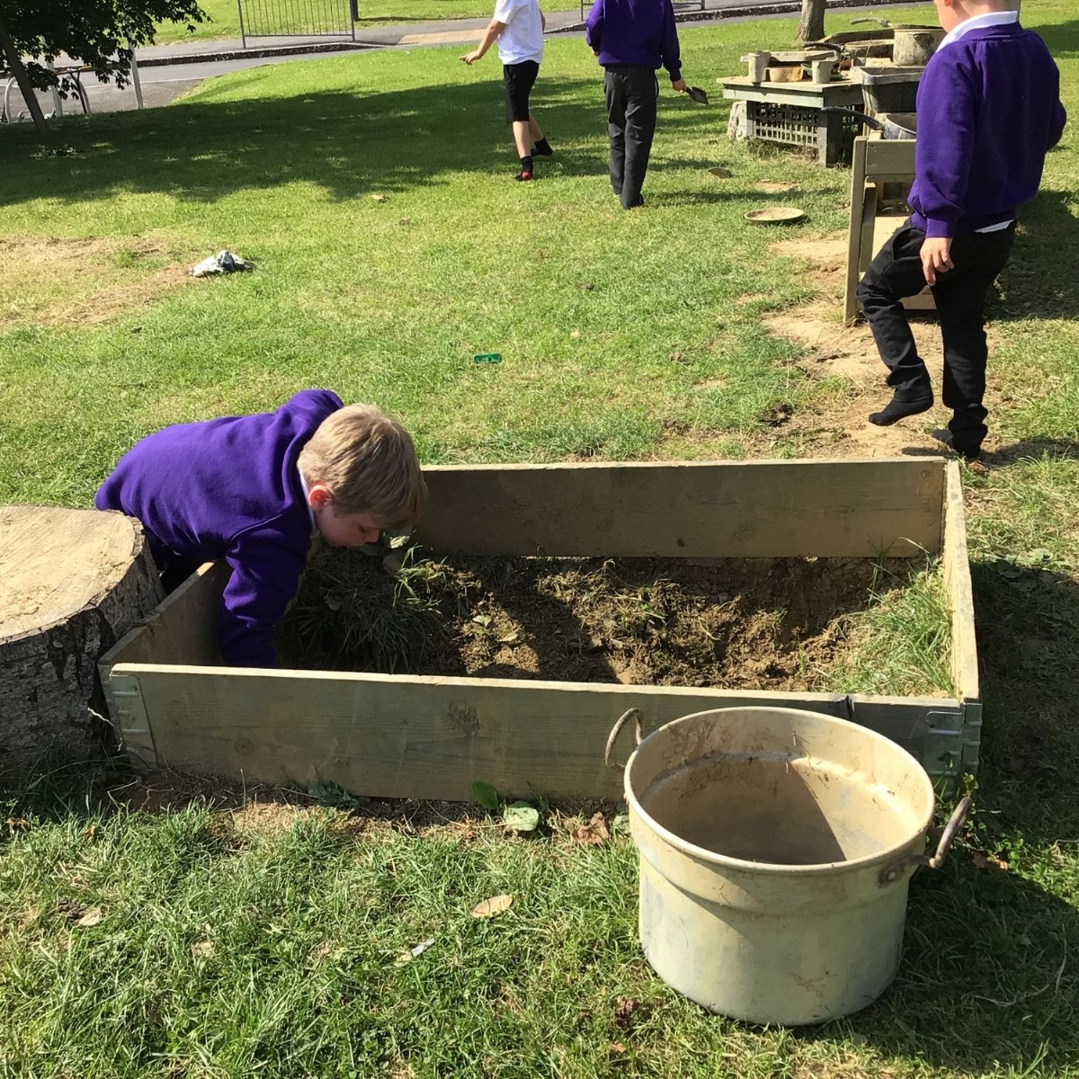 Oaklands Community Primary School - Playtimes at Oaklands