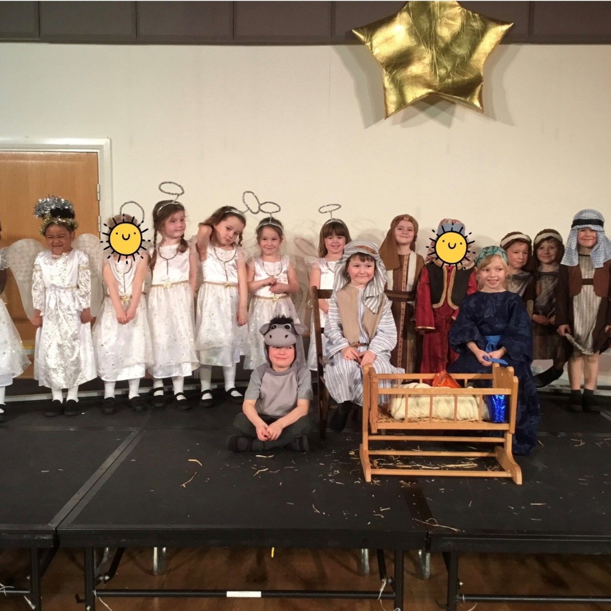 Oaklands Community Primary School - Foundation Stage Nativity